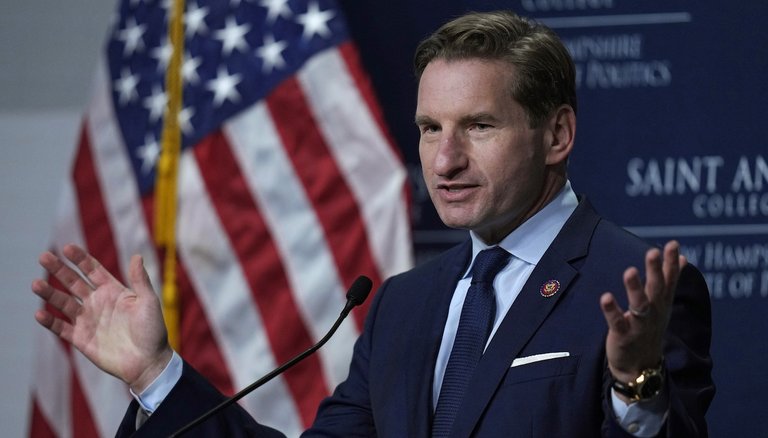 PolitiFact | How familiar are US students with the Holocaust? Checking Dean Phillips’ claim