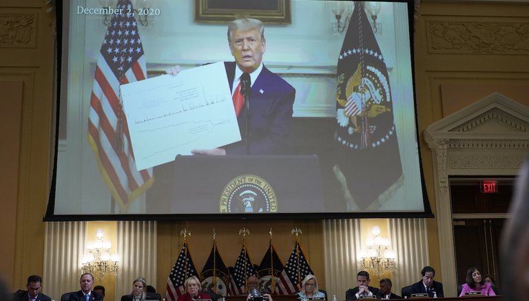 PolitiFact | No, police didn’t rouse Trump from his bed