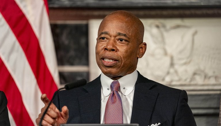 PolitiFact | NYC will give migrant families debit, not credit, cards for food